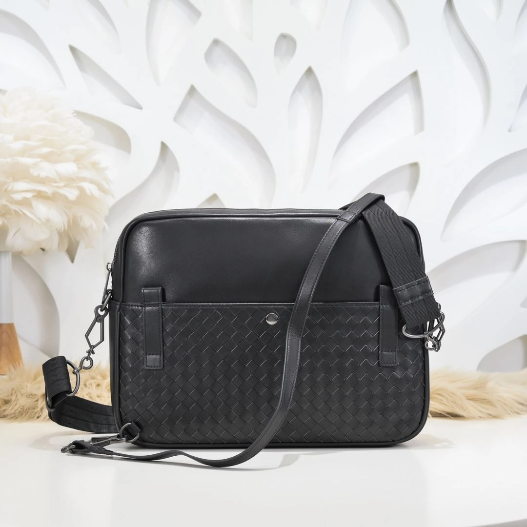 Inexpensive Mens Bottega Veneta Satchel Bags