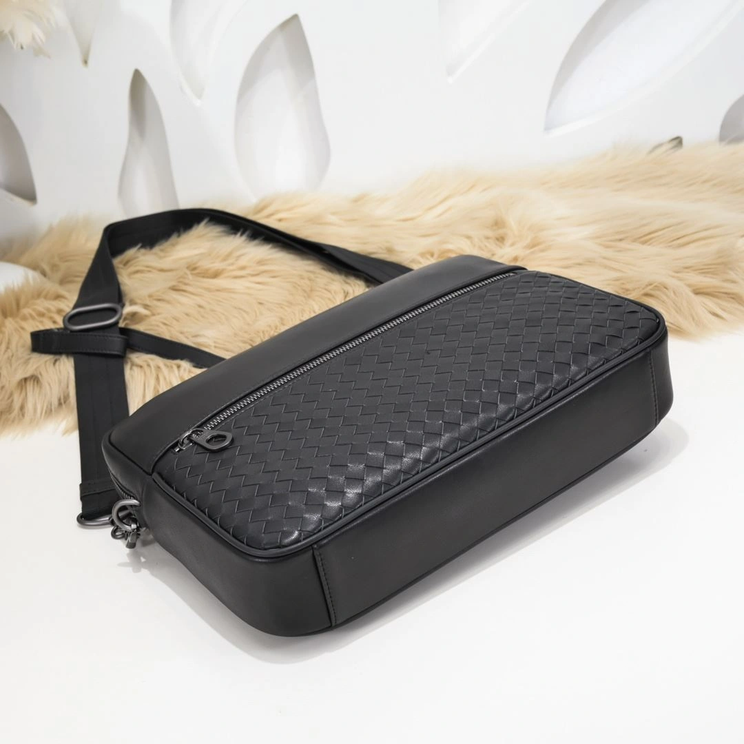 Inexpensive Mens Bottega Veneta Satchel Bags