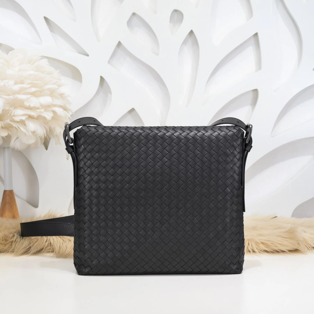 High fidelity Mens Bottega Veneta Satchel Bags