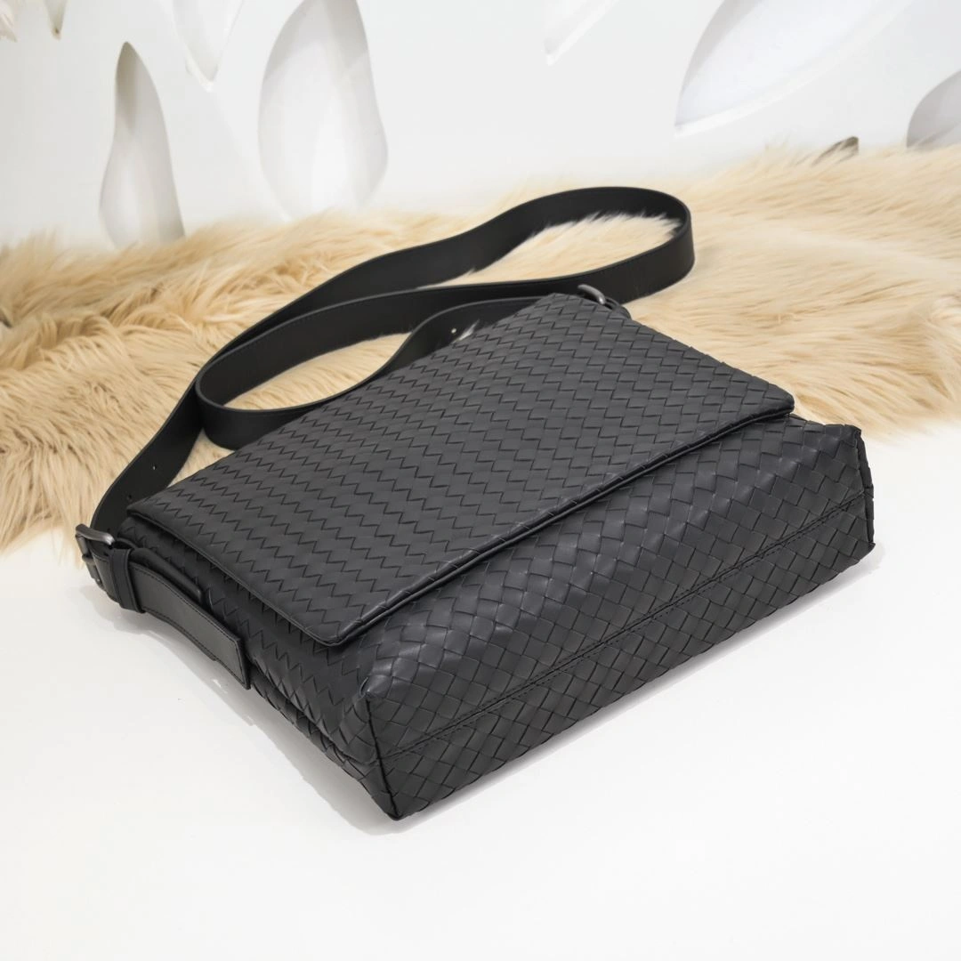 High fidelity Mens Bottega Veneta Satchel Bags