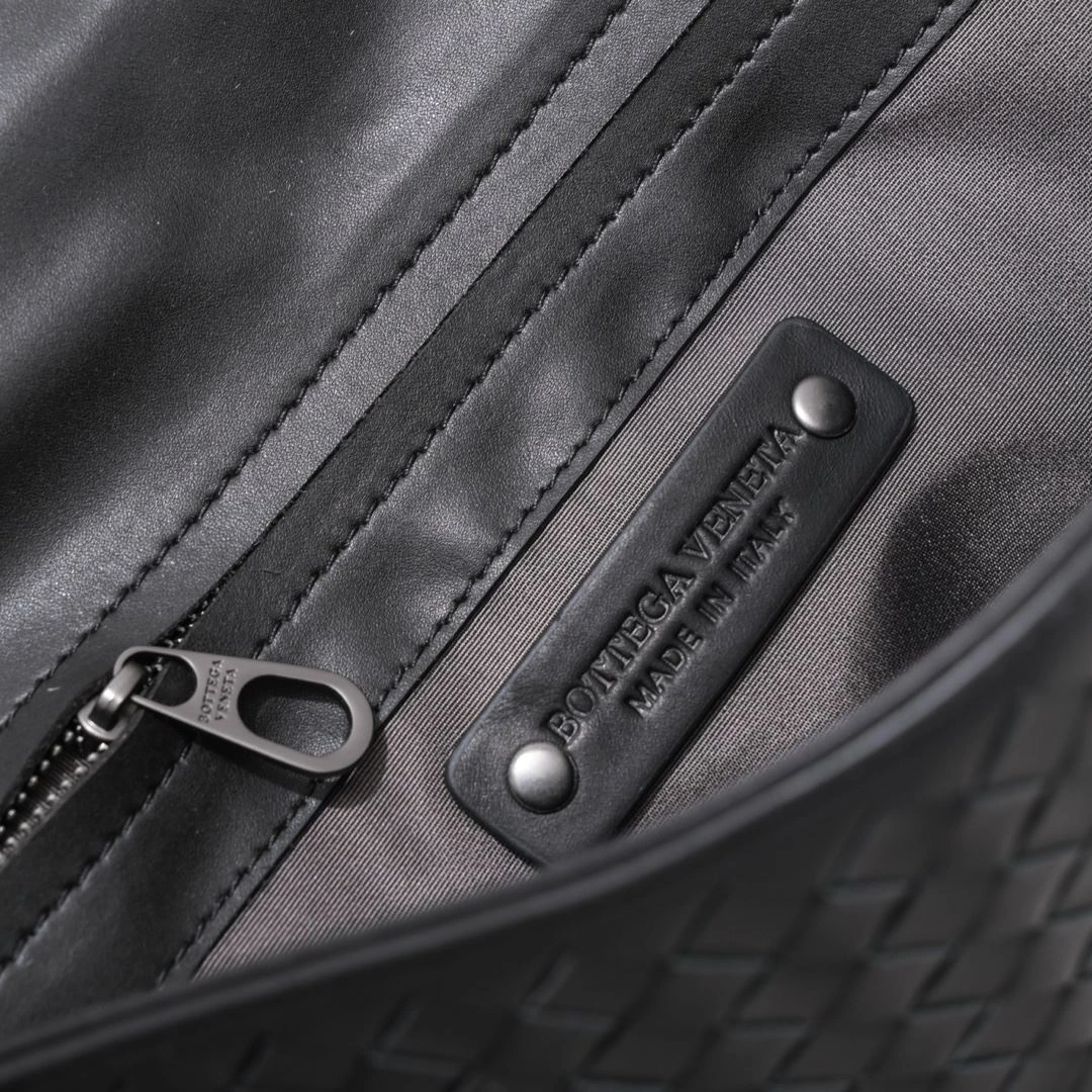 High fidelity Mens Bottega Veneta Satchel Bags