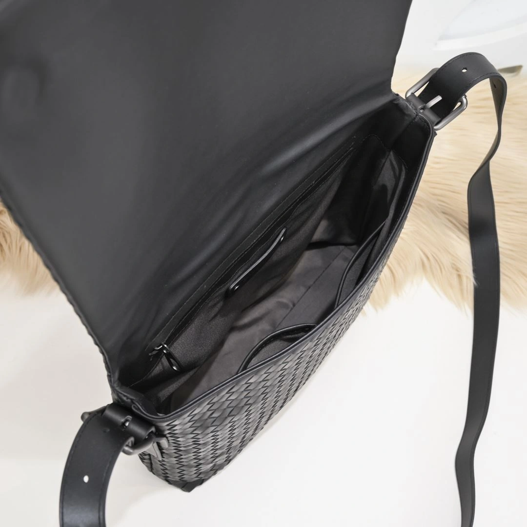High fidelity Mens Bottega Veneta Satchel Bags