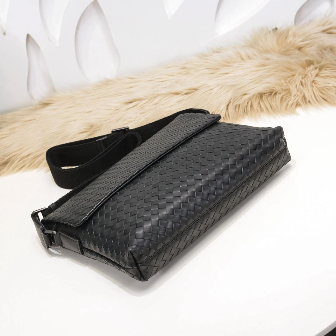 Brand-authenticated Mens Bottega Veneta Satchel Bags