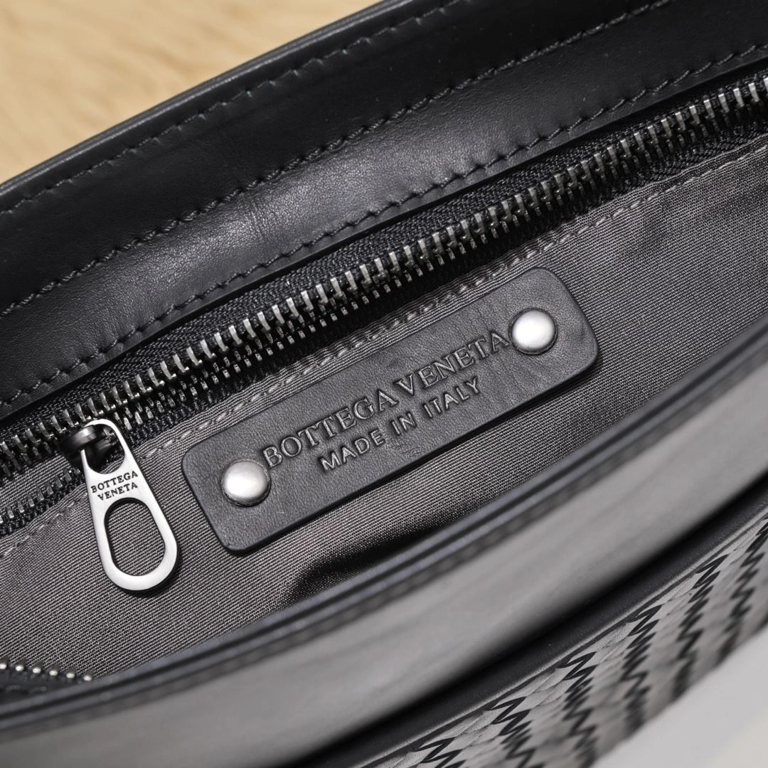 Reasonably priced Mens Bottega Veneta Satchel Bags