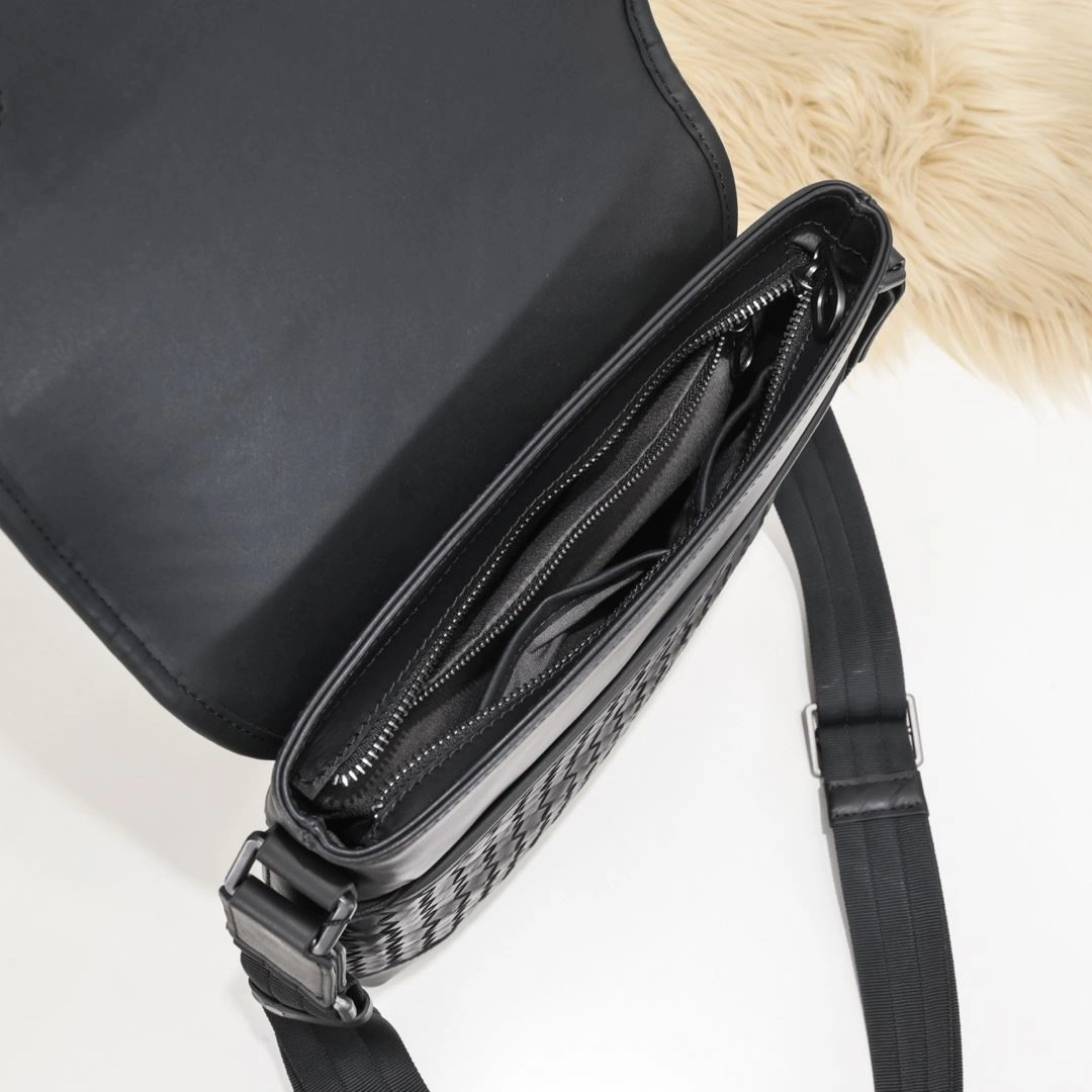 Reasonably priced Mens Bottega Veneta Satchel Bags