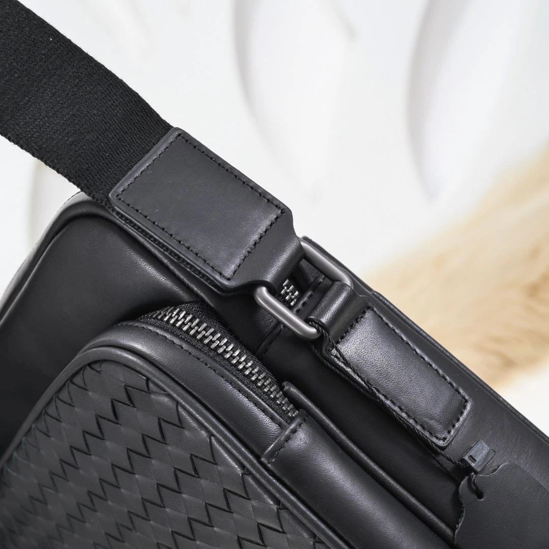 Factory-made Mens Bottega Veneta Satchel Bags