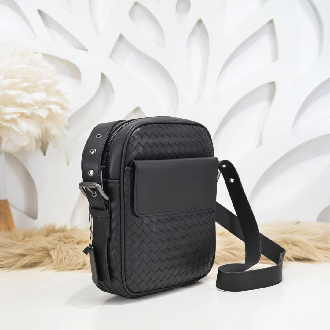 Official Mens Bottega Veneta Satchel Bags