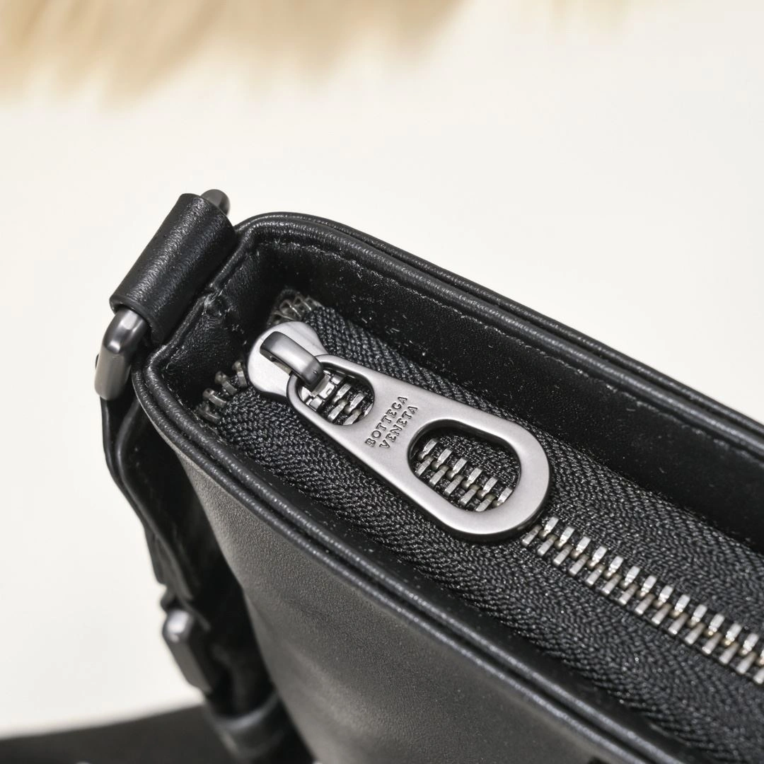 Genuine Mens Bottega Veneta Satchel Bags