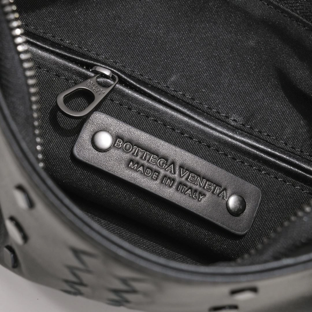 Genuine Mens Bottega Veneta Satchel Bags