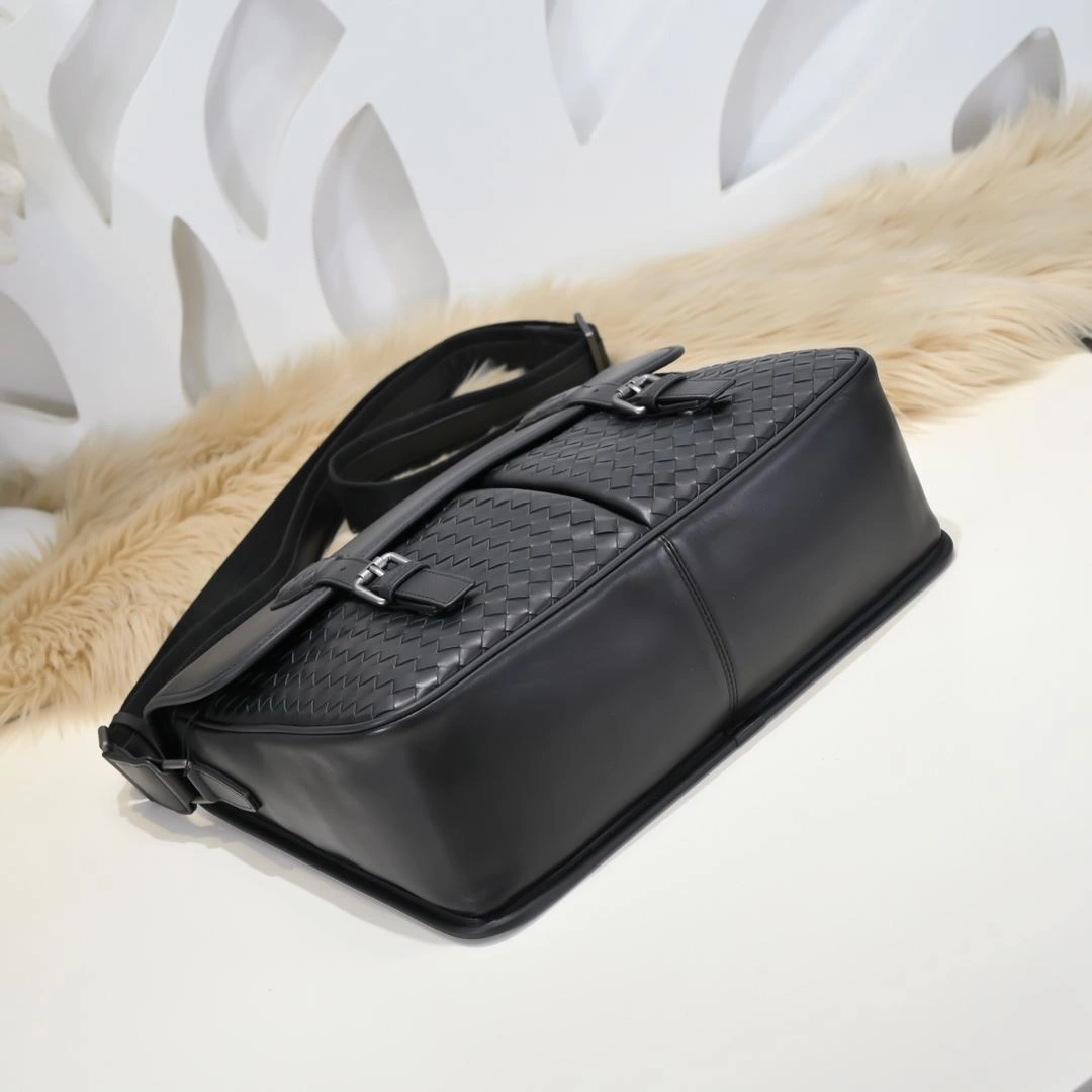 Original Mens Bottega Veneta Satchel Bags