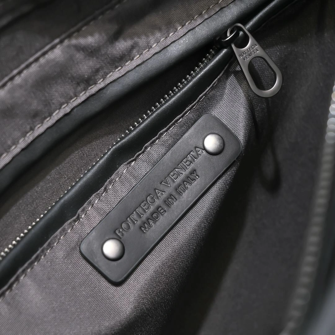 Original Mens Bottega Veneta Satchel Bags