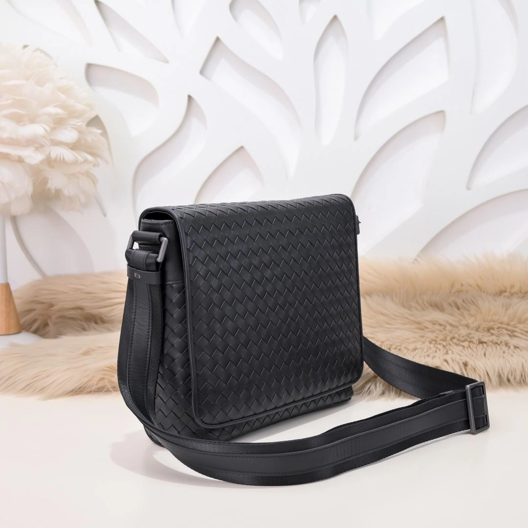 Budget-friendly Mens Bottega Veneta Satchel Bags
