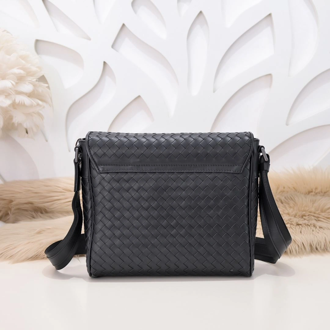 Budget-friendly Mens Bottega Veneta Satchel Bags
