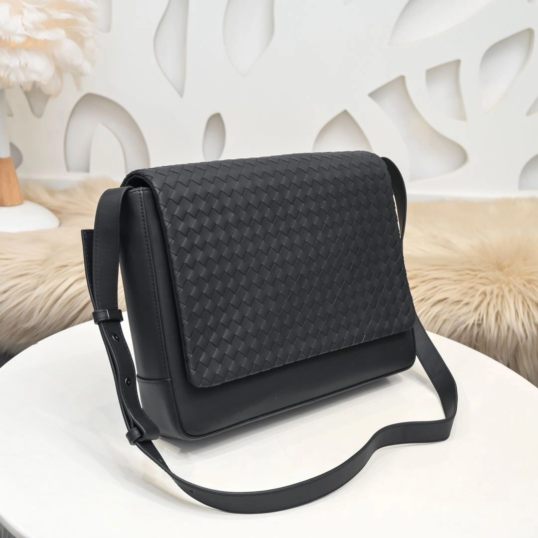 Inexpensive Mens Bottega Veneta Satchel Bags
