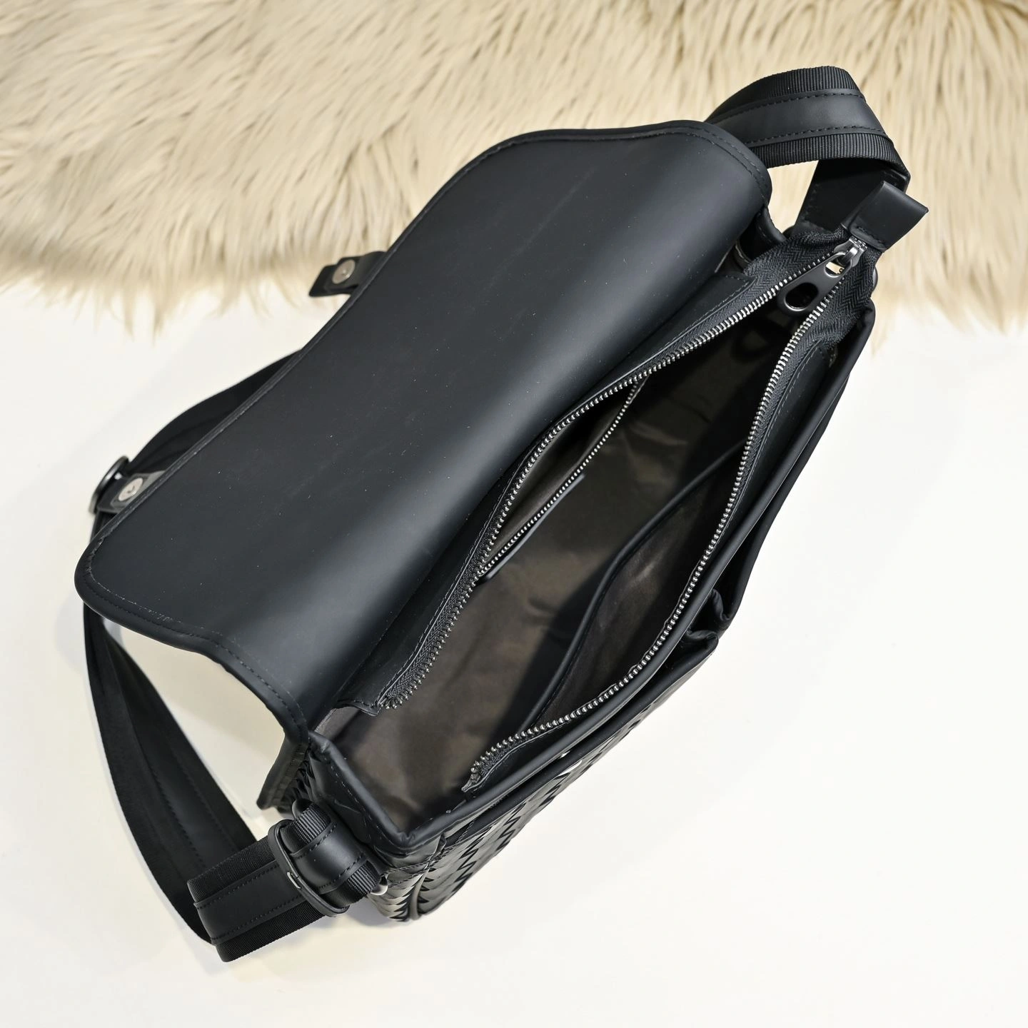 Low-cost Mens Bottega Veneta Satchel Bags