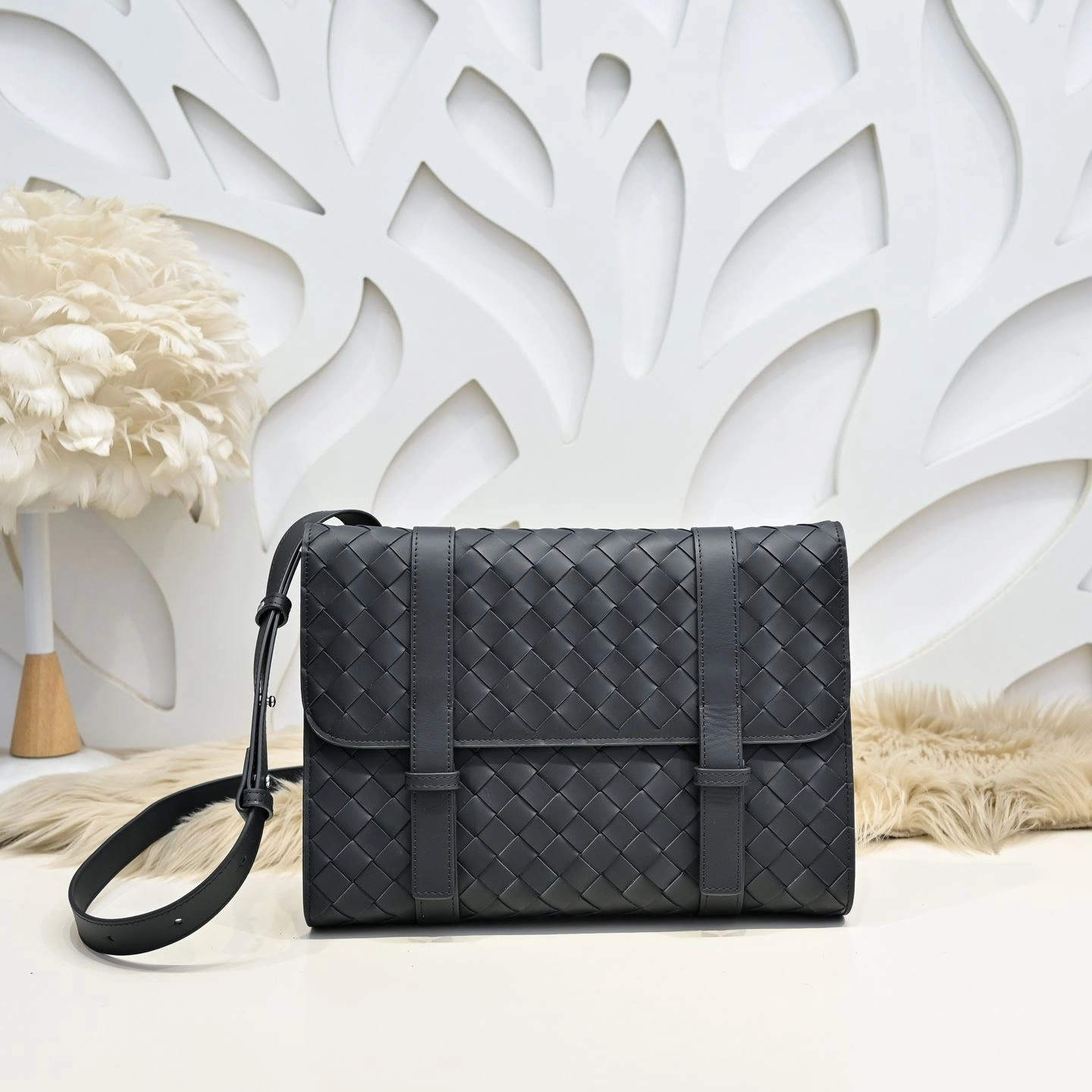 Mens Bottega Veneta Satchel Bags