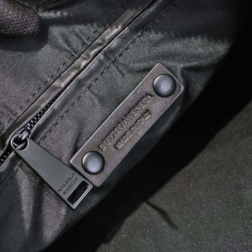 1:1 copy Mens Bottega Veneta Satchel Bags