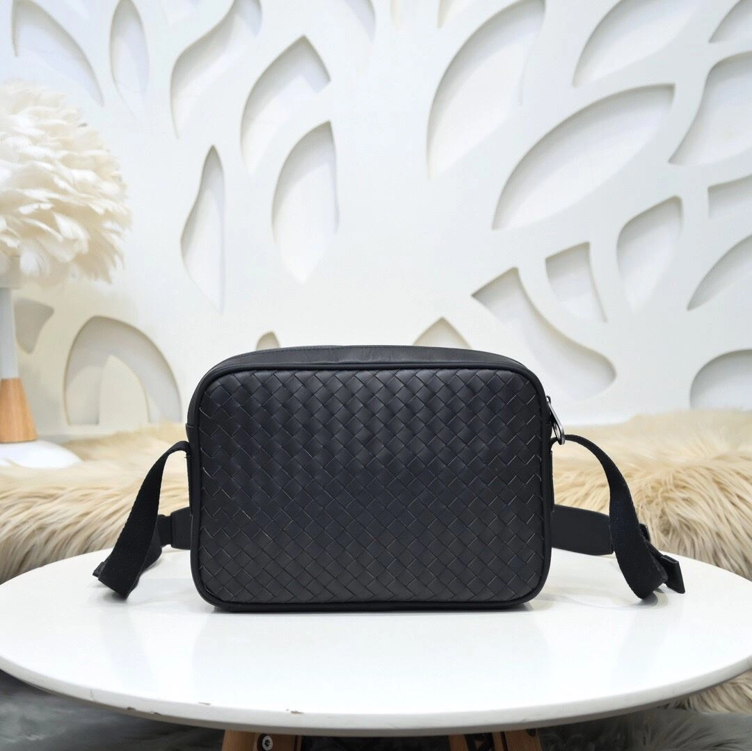 Bargain Mens Bottega Veneta Satchel Bags