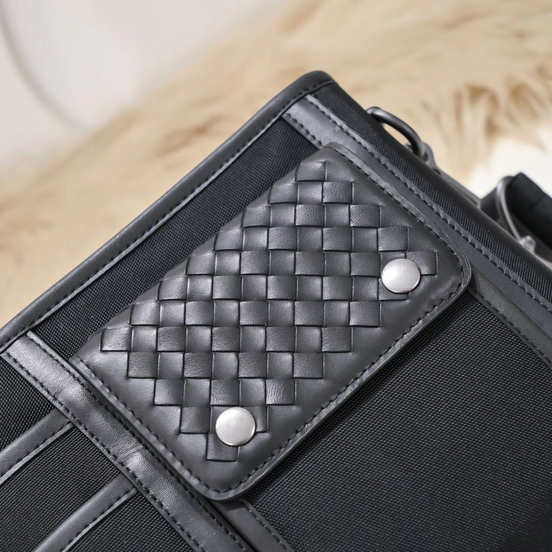 Real Mens Bottega Veneta Satchel Bags