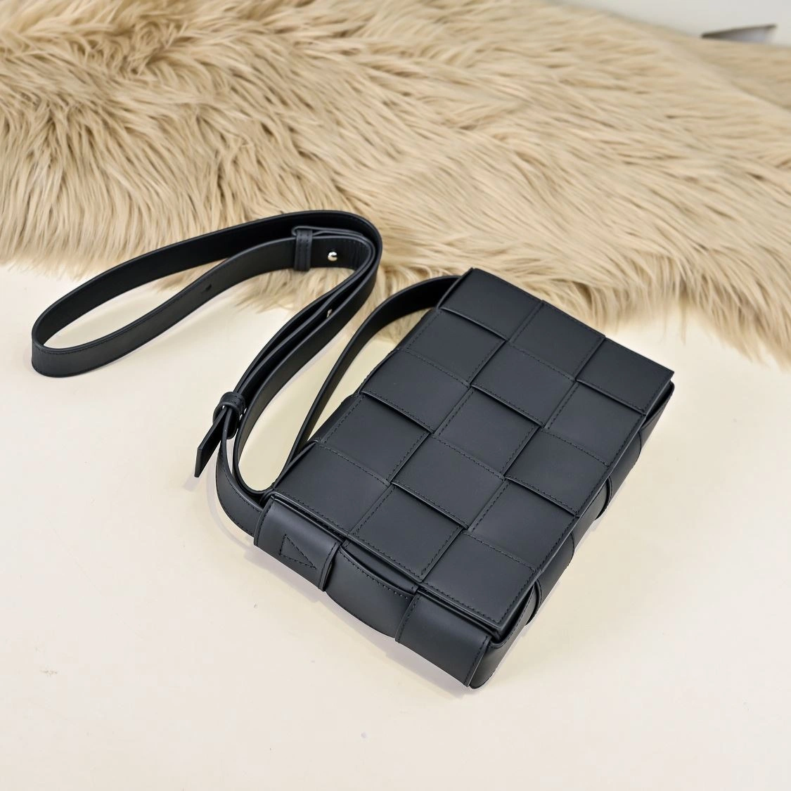 Brand-original Mens Bottega Veneta Satchel Bags