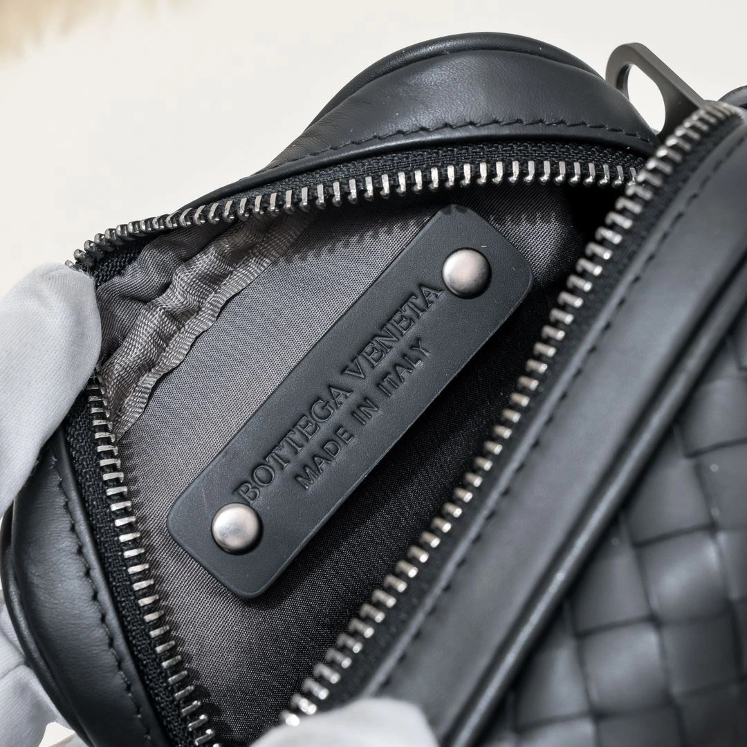 Budget-friendly Mens Bottega Veneta Satchel Bags