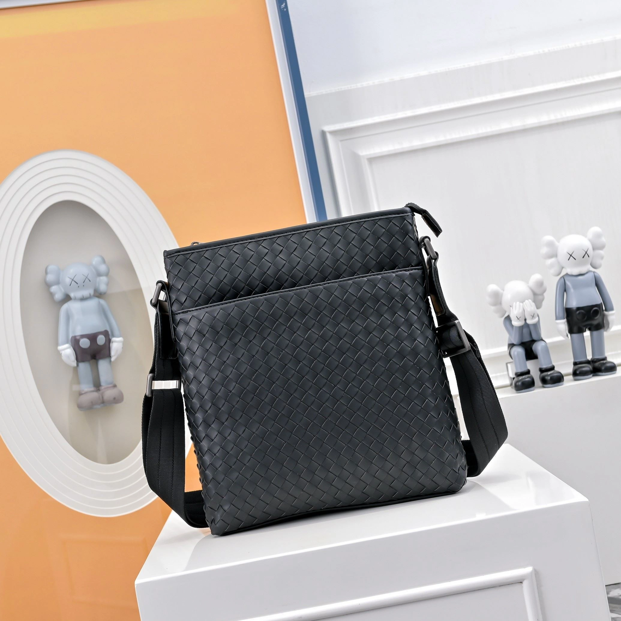 Mens Bottega Veneta Satchel Bags