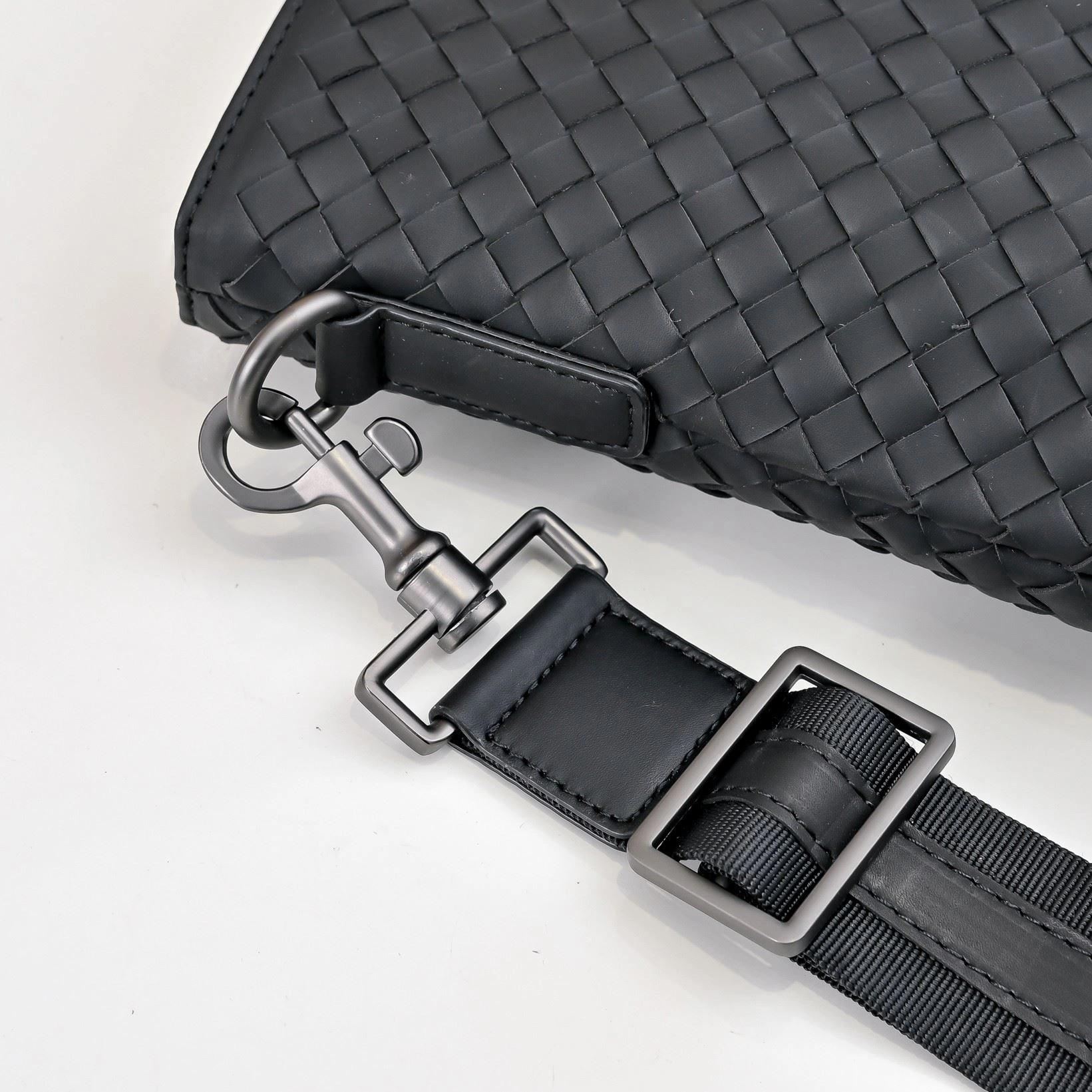 Legit Mens Bottega Veneta Satchel Bags