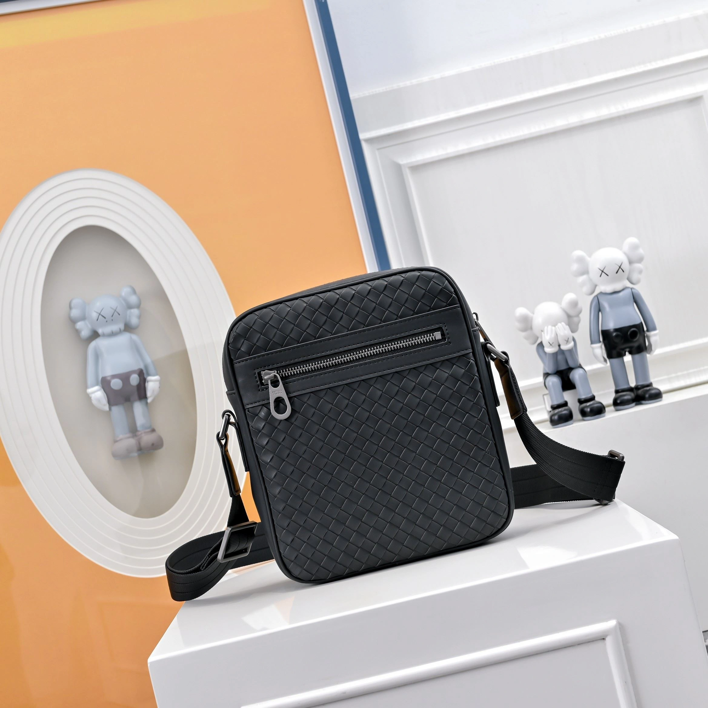 Mens Bottega Veneta Satchel Bags