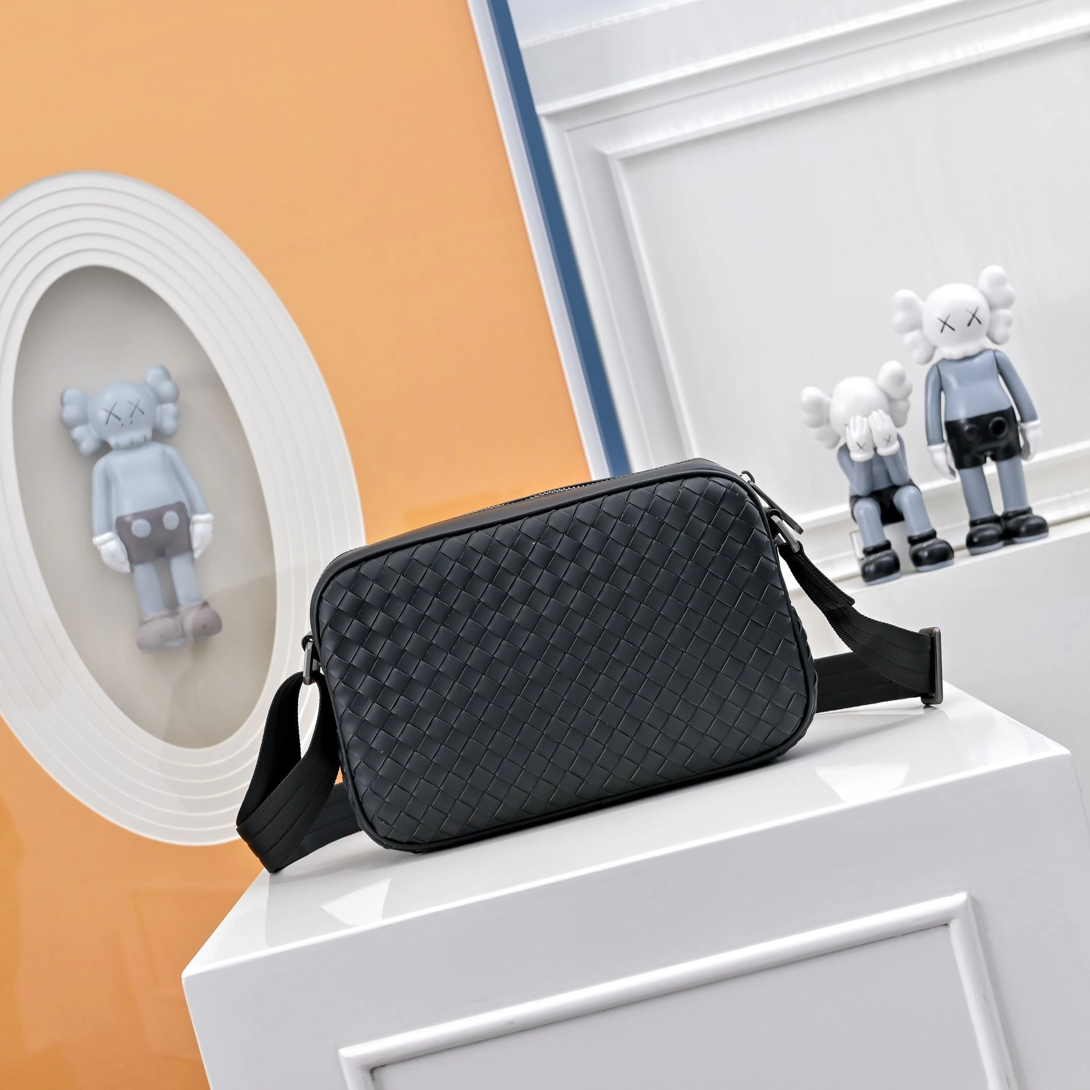 Mens Bottega Veneta Satchel Bags