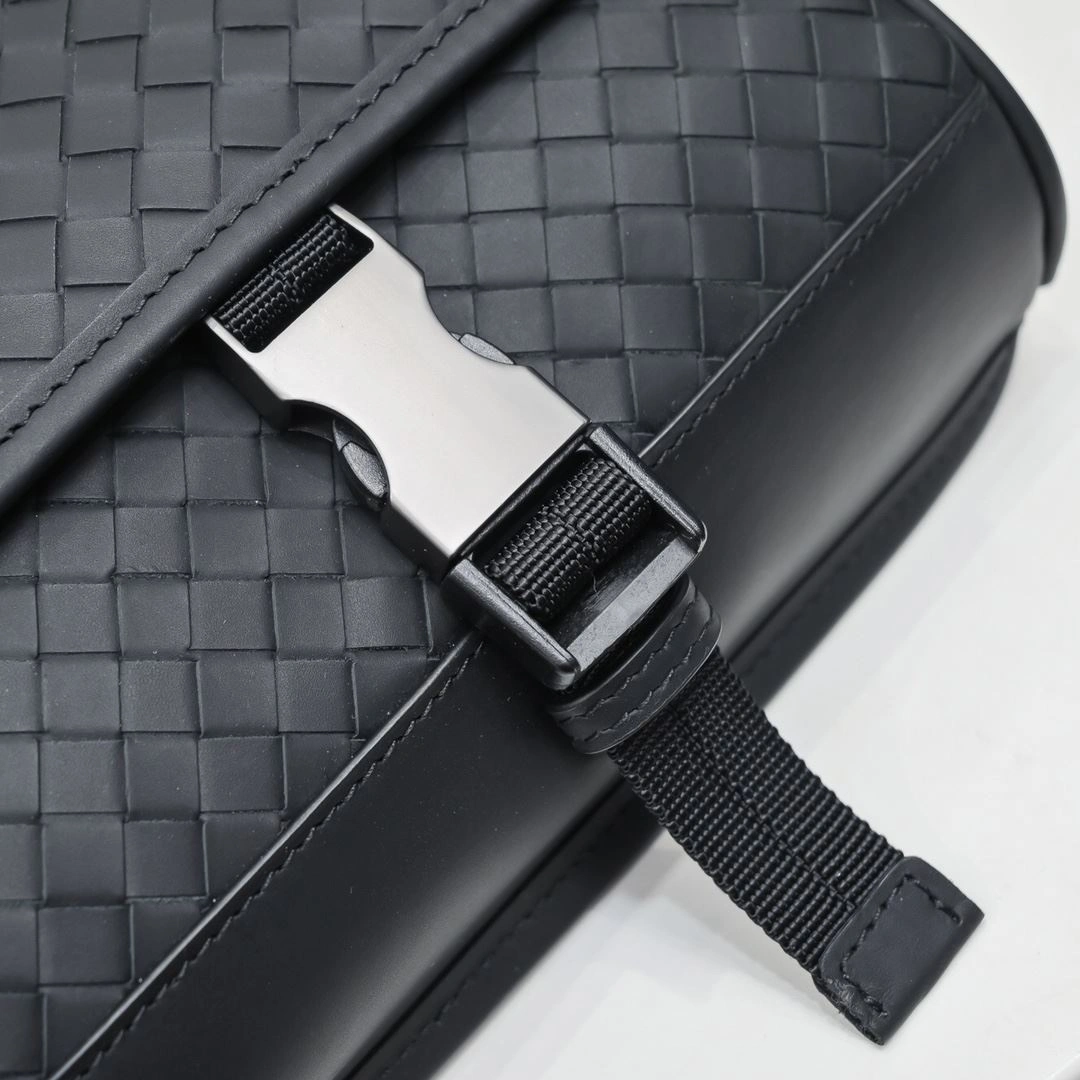 Economical Mens Bottega Veneta Waist Chest Packs