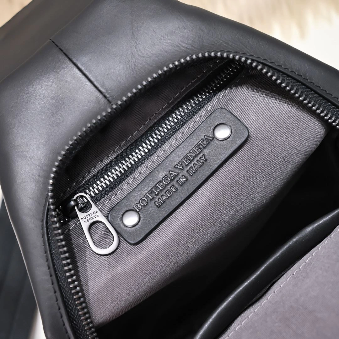 Cut-rate Mens Bottega Veneta Waist Chest Packs