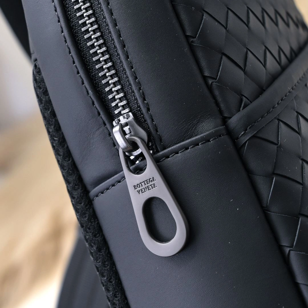 Value-priced Mens Bottega Veneta Waist Chest Packs