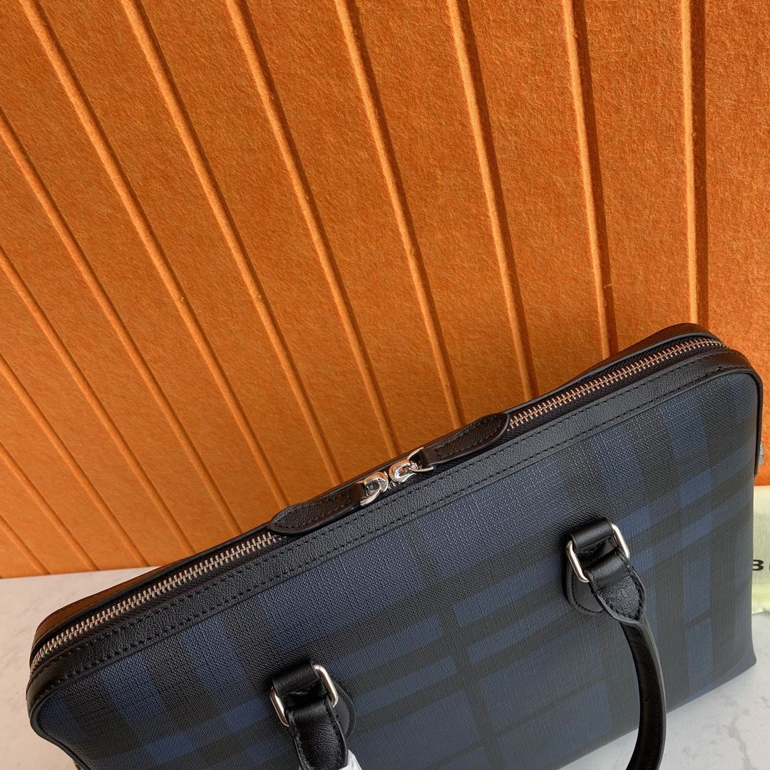 High fidelity Mens Burberry Briefcases