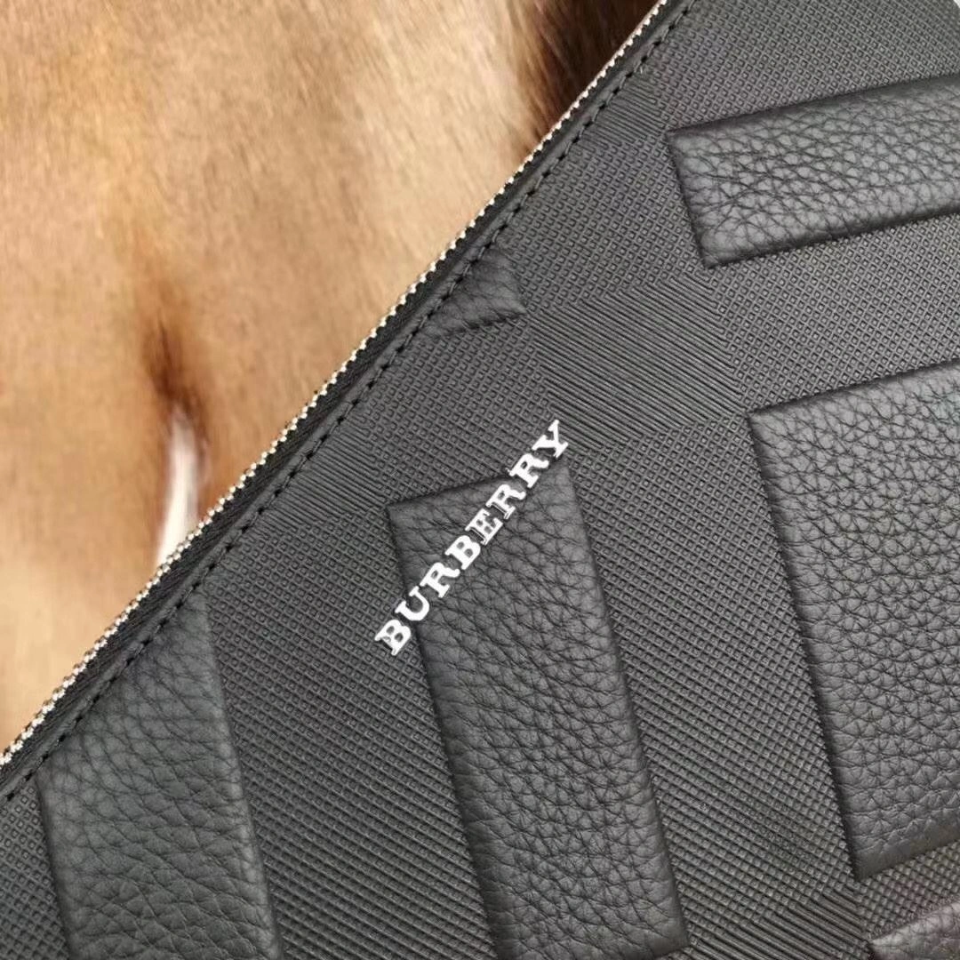 Cut-rate Mens Burberry Clutch Bags