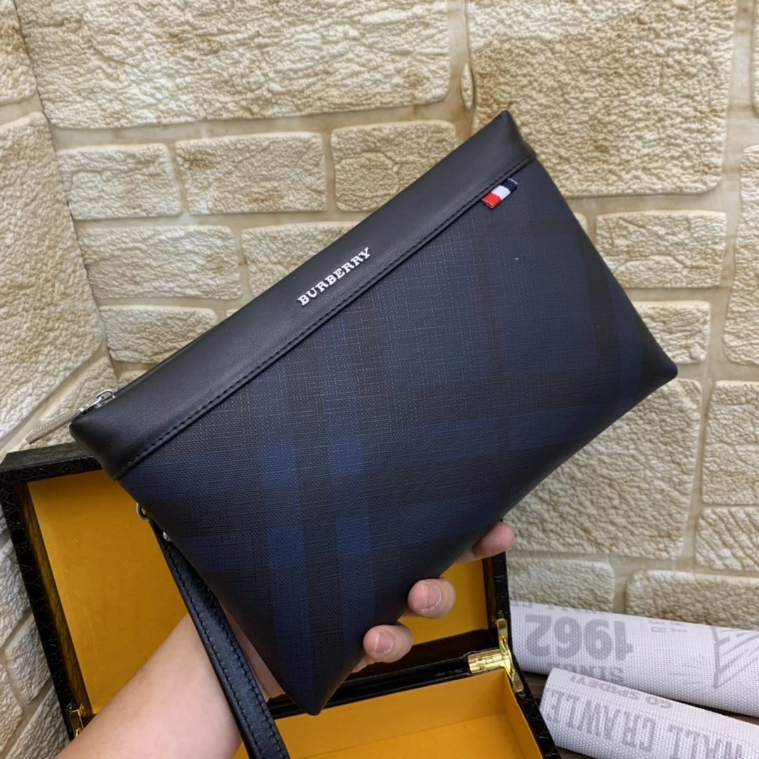 Low-cost Mens Burberry Clutch Bags