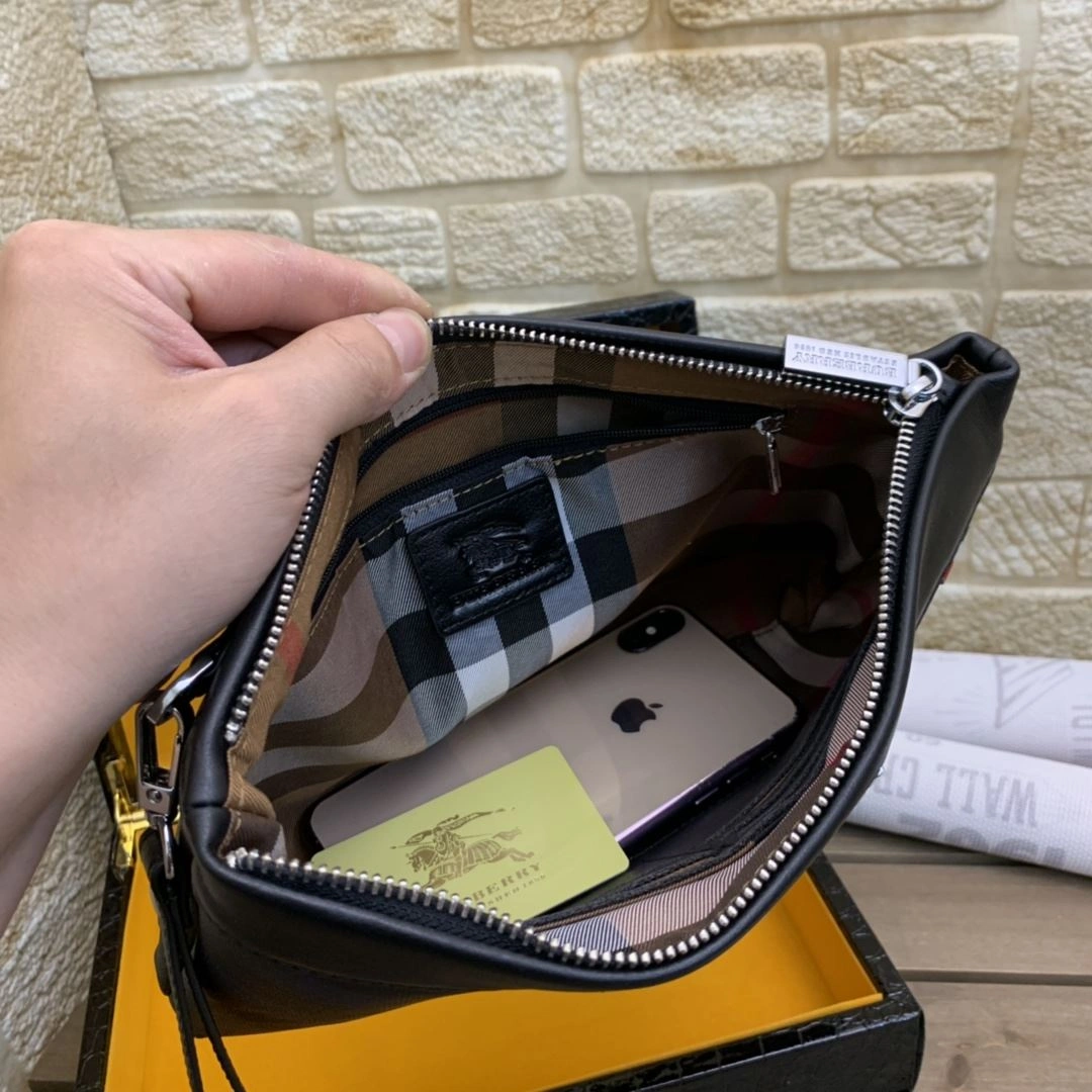 Low-cost Mens Burberry Clutch Bags