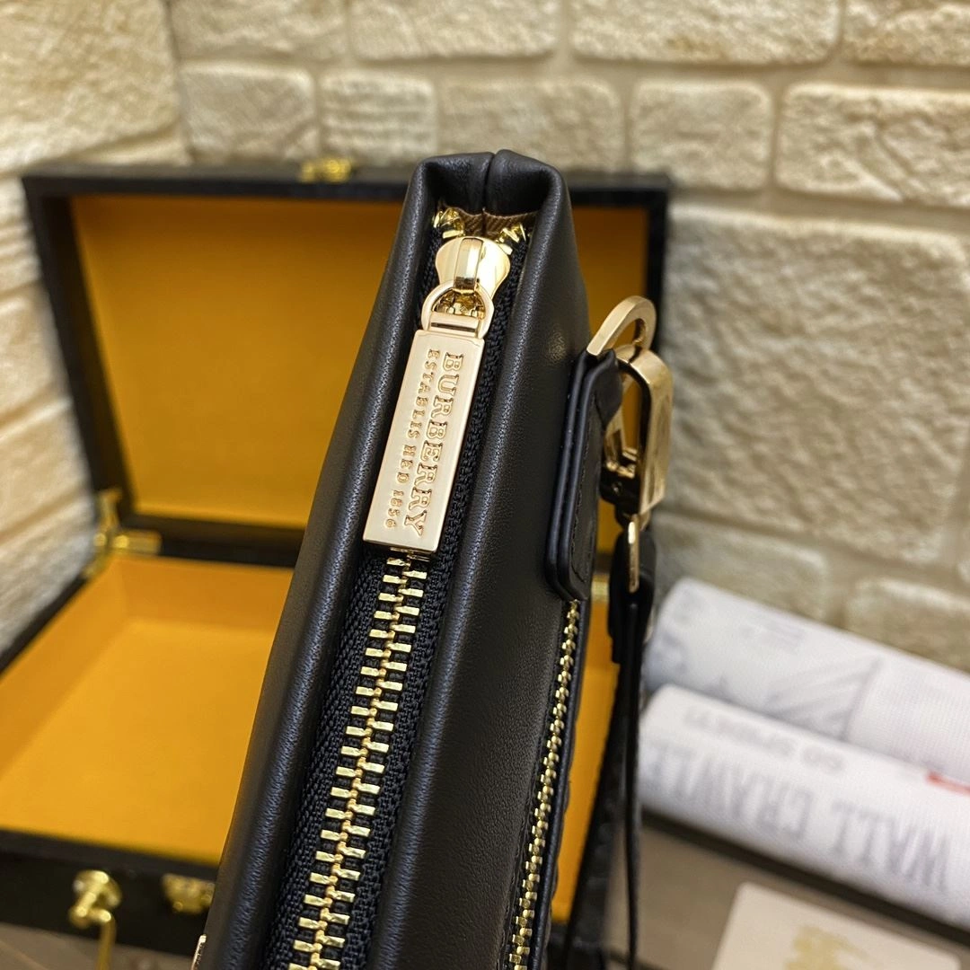 Budget-friendly Mens Burberry Clutch Bags