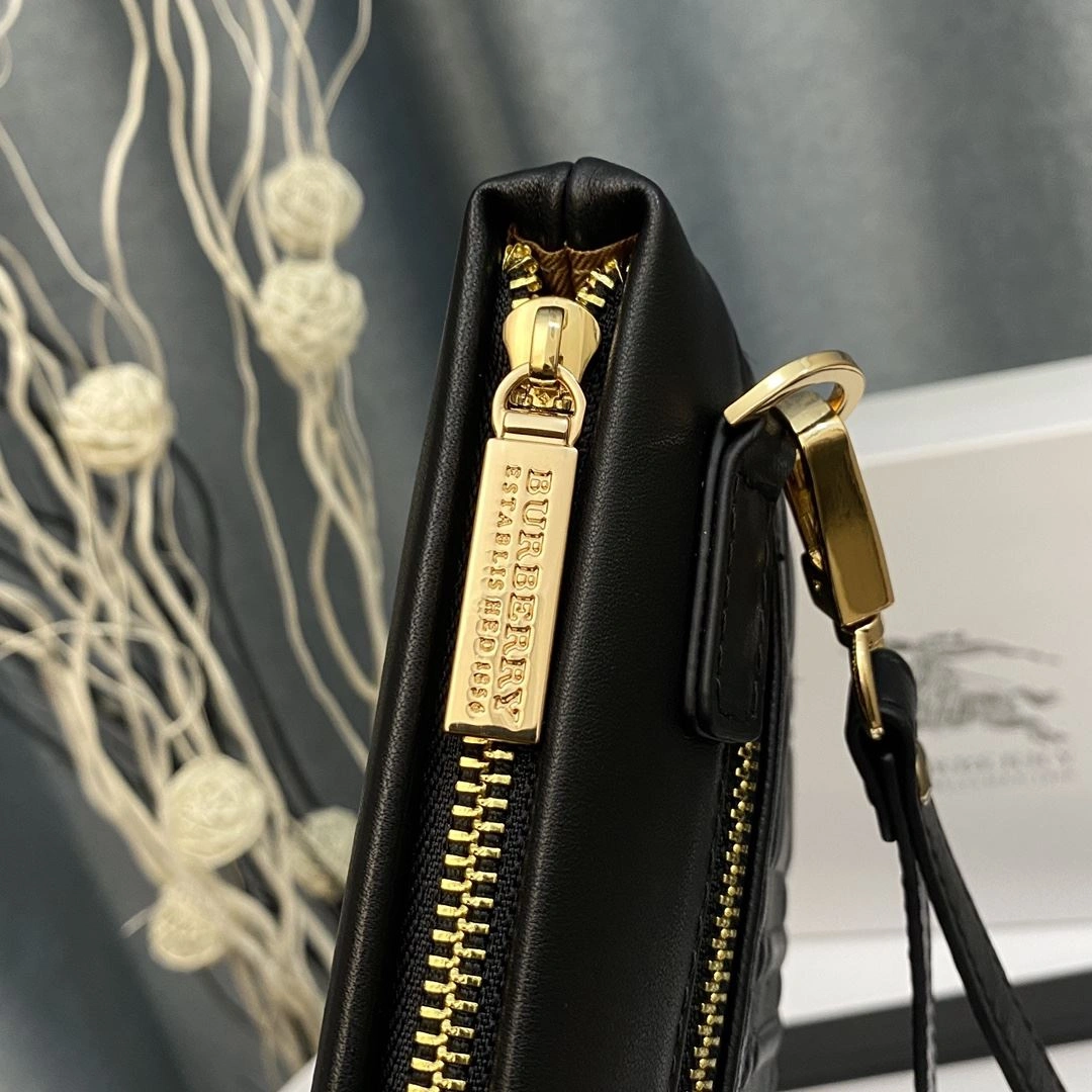 Precise copy Mens Burberry Clutch Bags