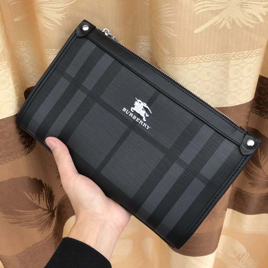 Top match Mens Burberry Clutch Bags
