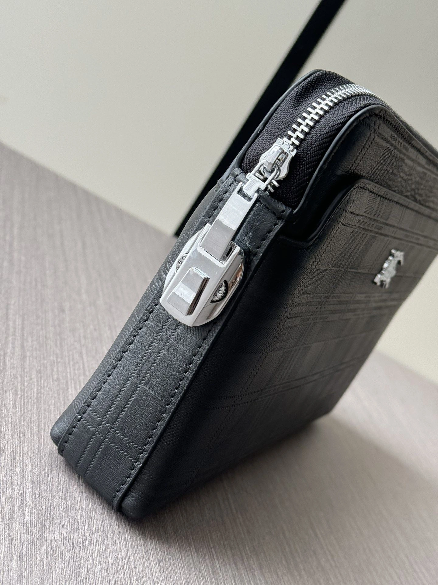 1:1 copy Mens Burberry Clutch Bags