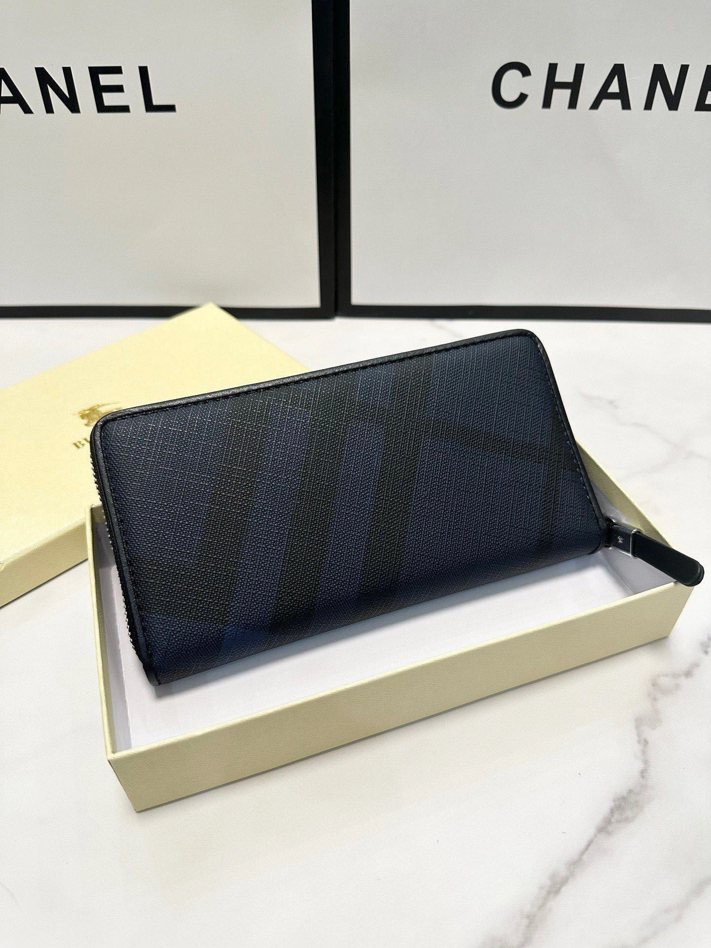 Official Mens Burberry Clutch Bags