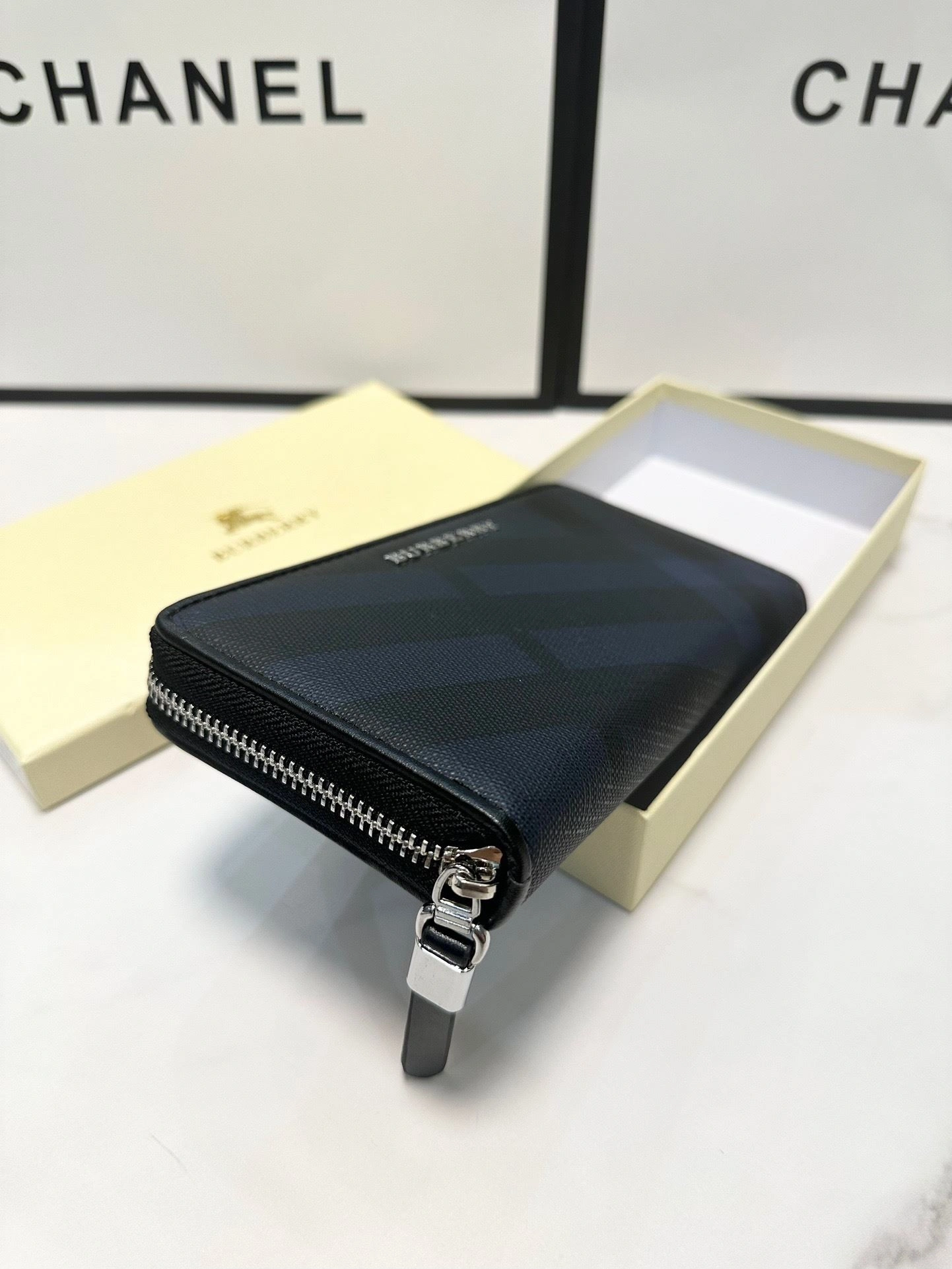 Official Mens Burberry Clutch Bags