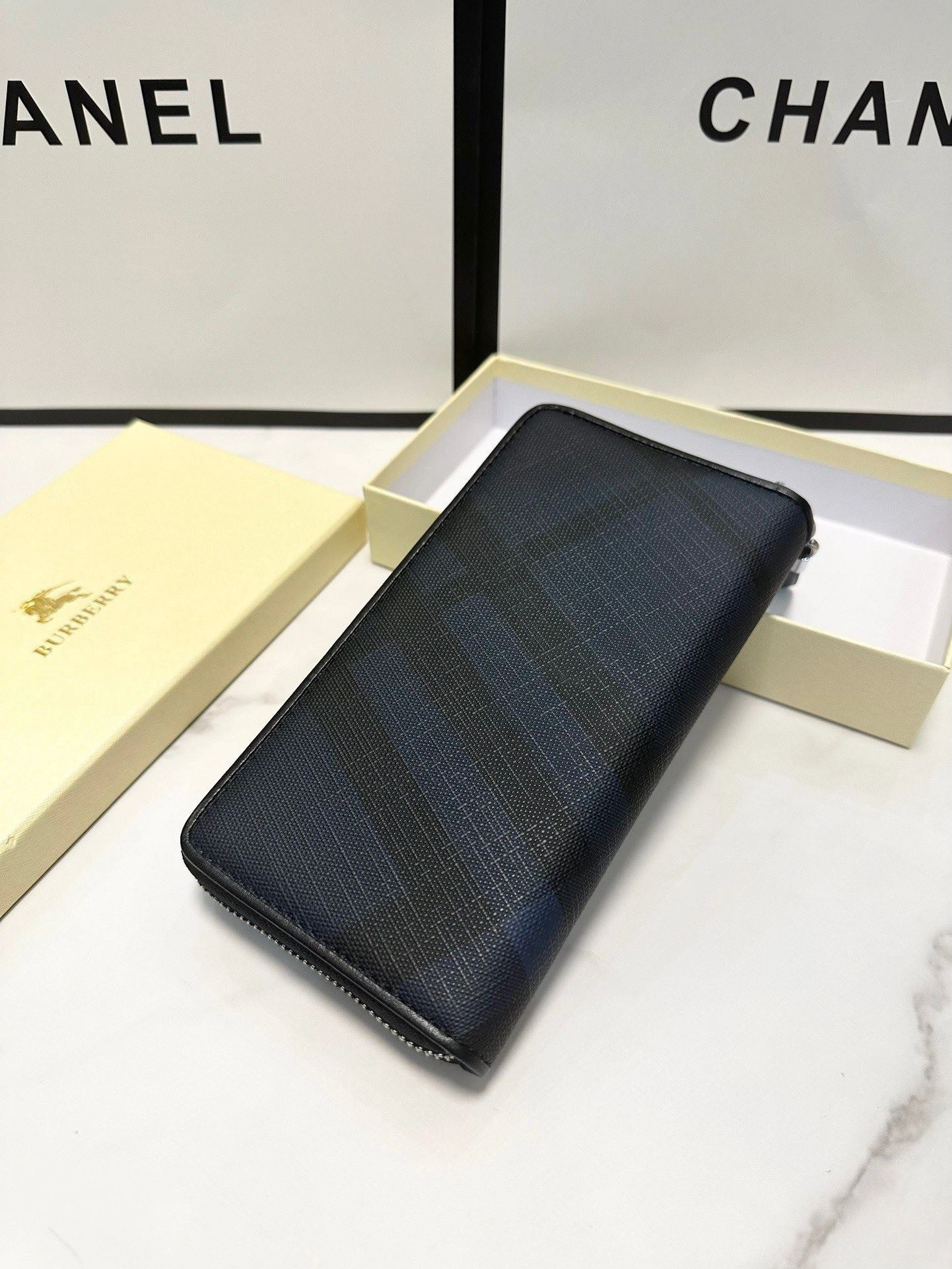 Official Mens Burberry Clutch Bags
