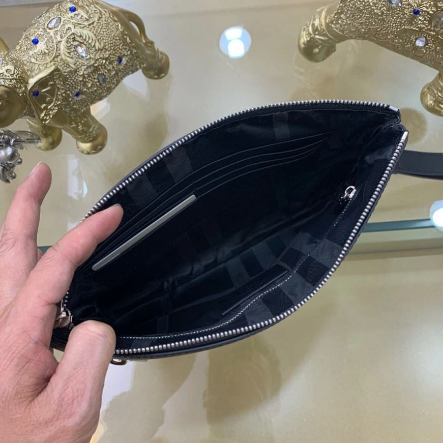 Bargain Mens Burberry Clutch Bags