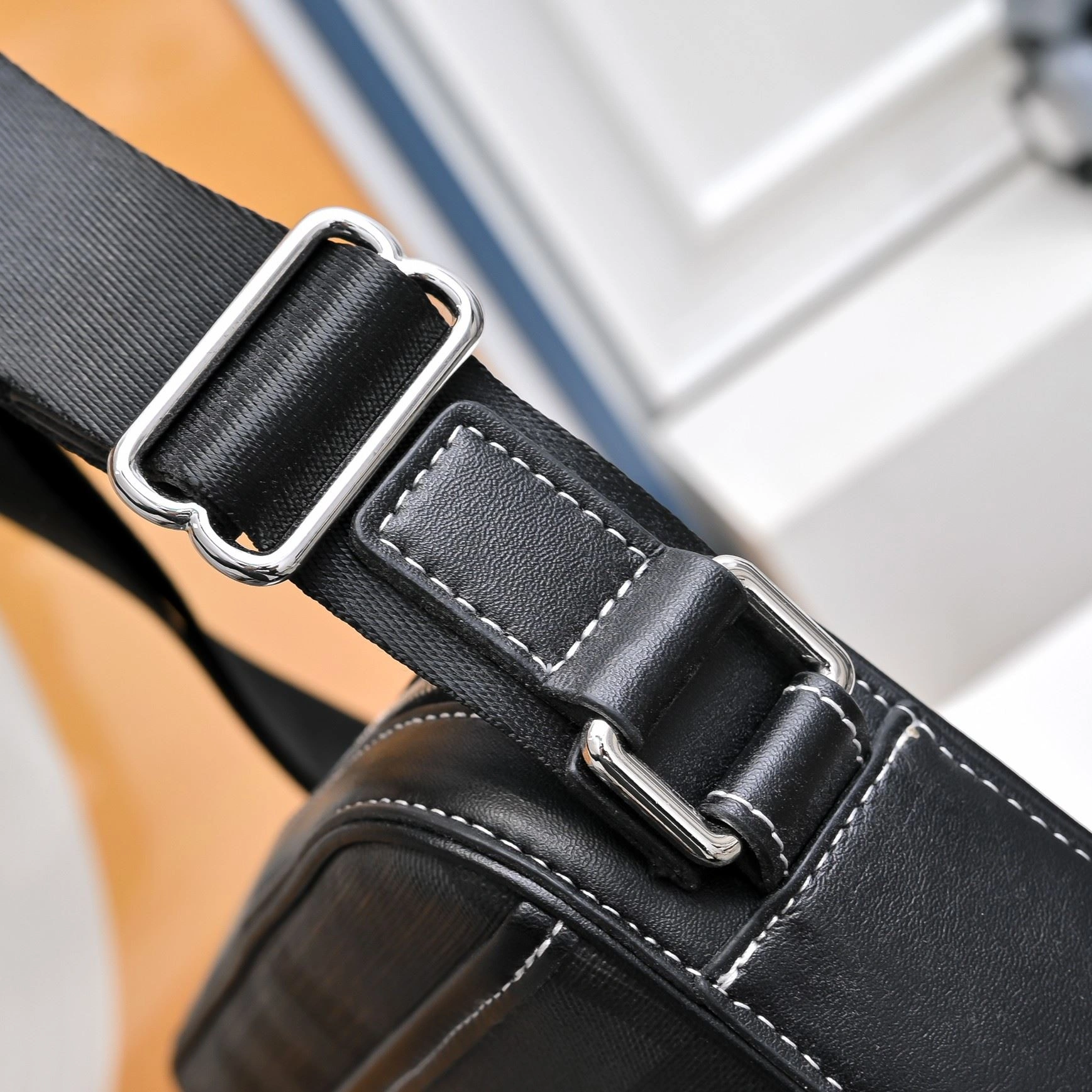 OEM Mens Burberry Satchel Bags