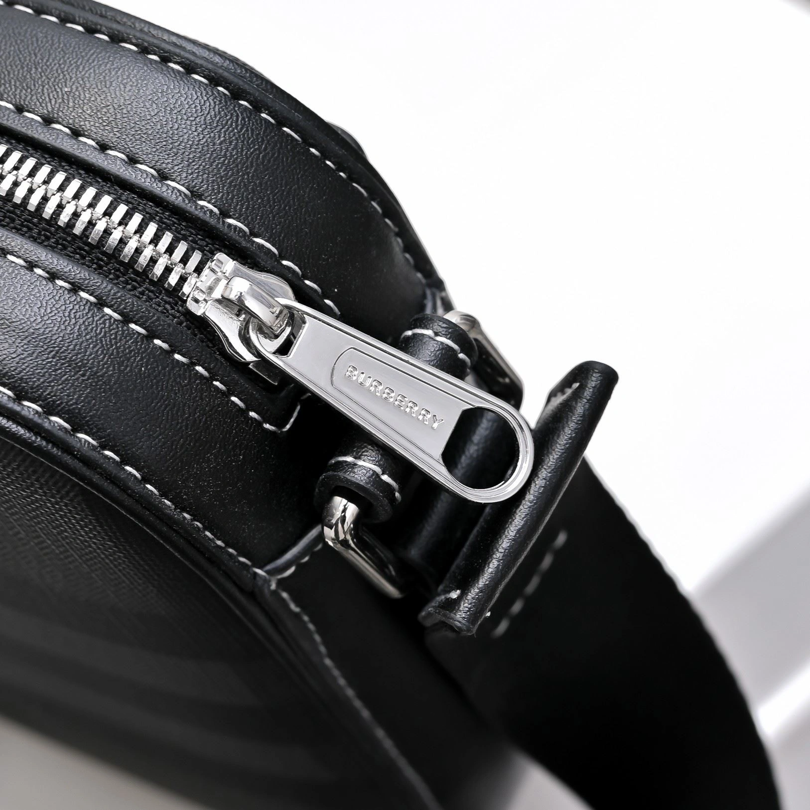 OEM Mens Burberry Satchel Bags