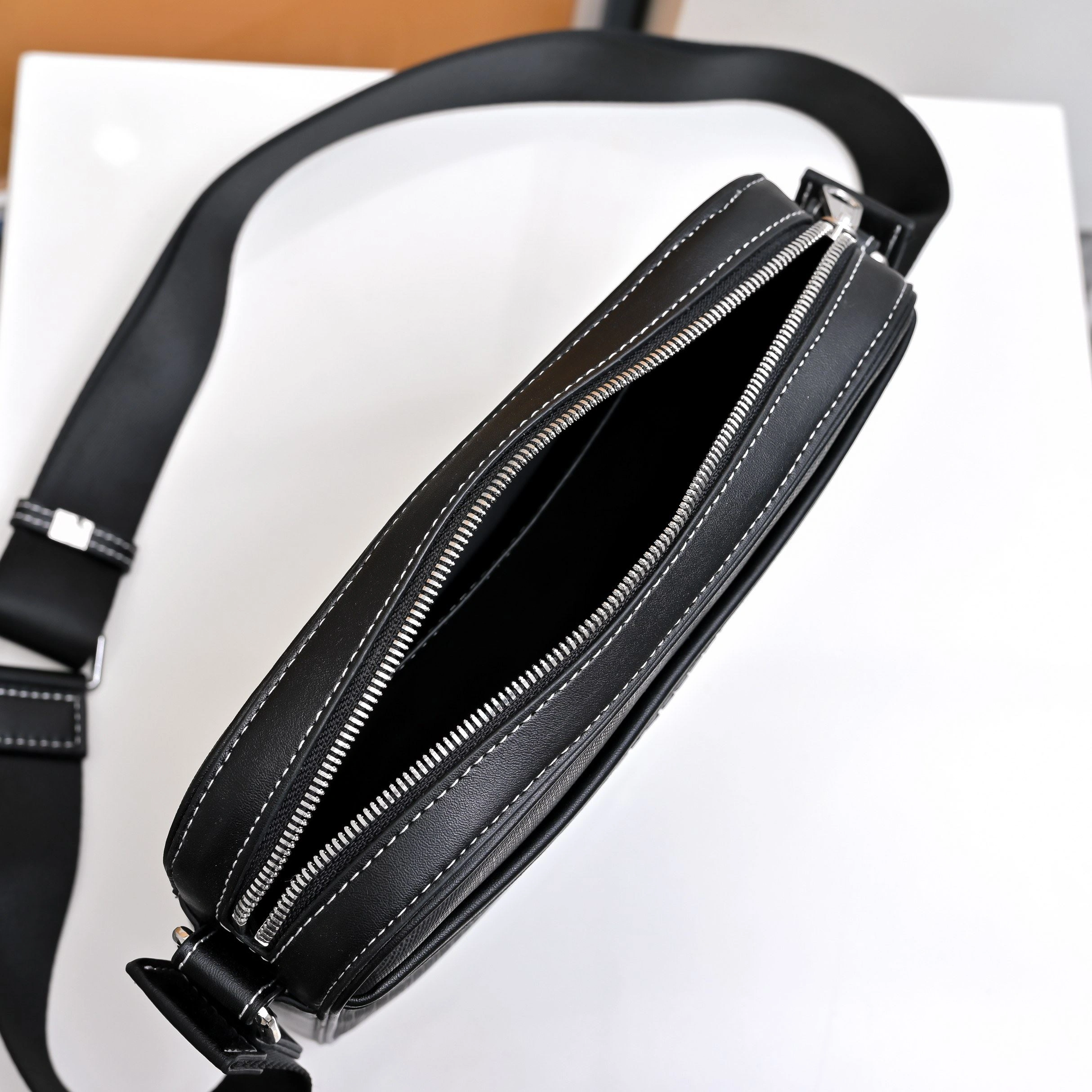OEM Mens Burberry Satchel Bags