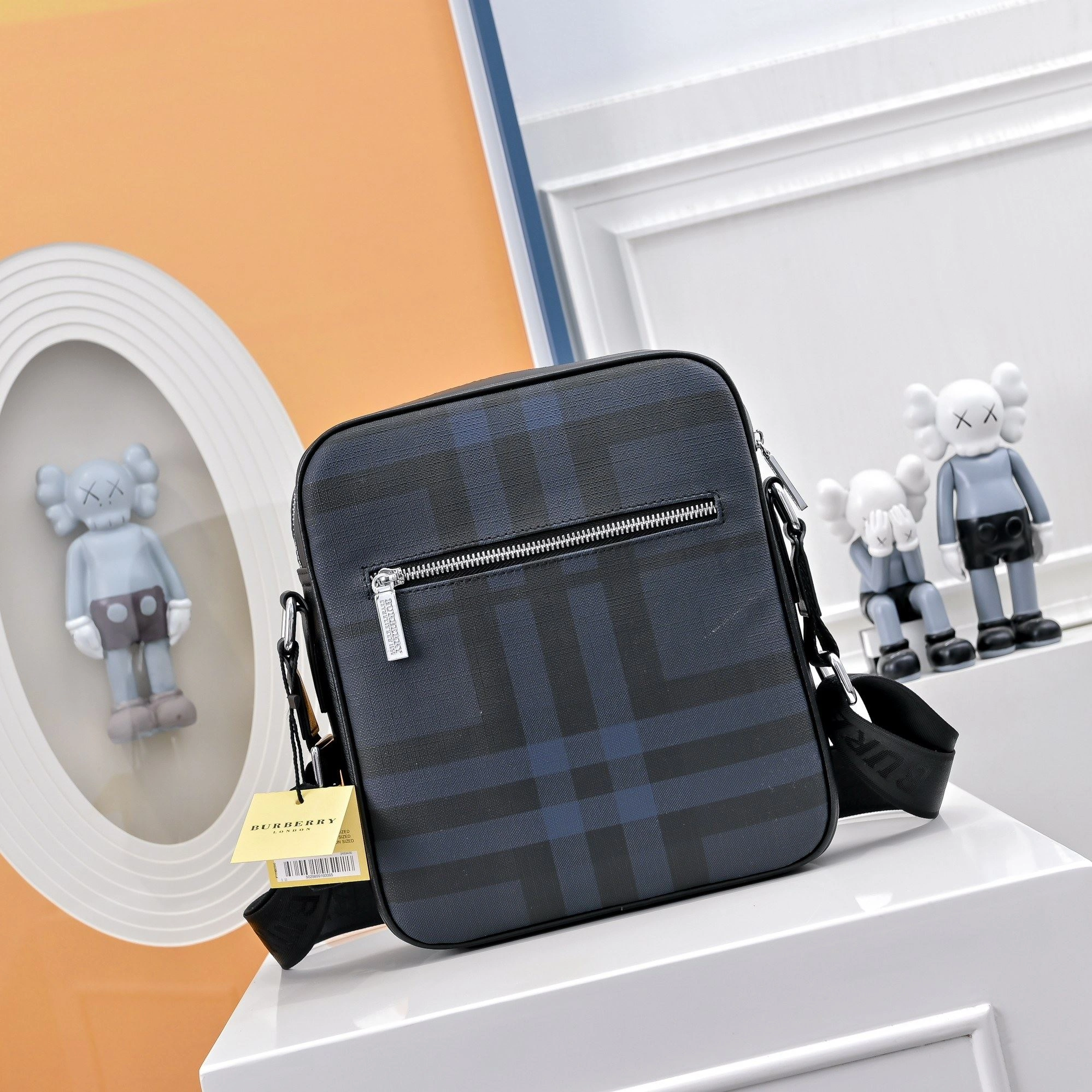 Reasonably priced Mens Burberry Satchel Bags