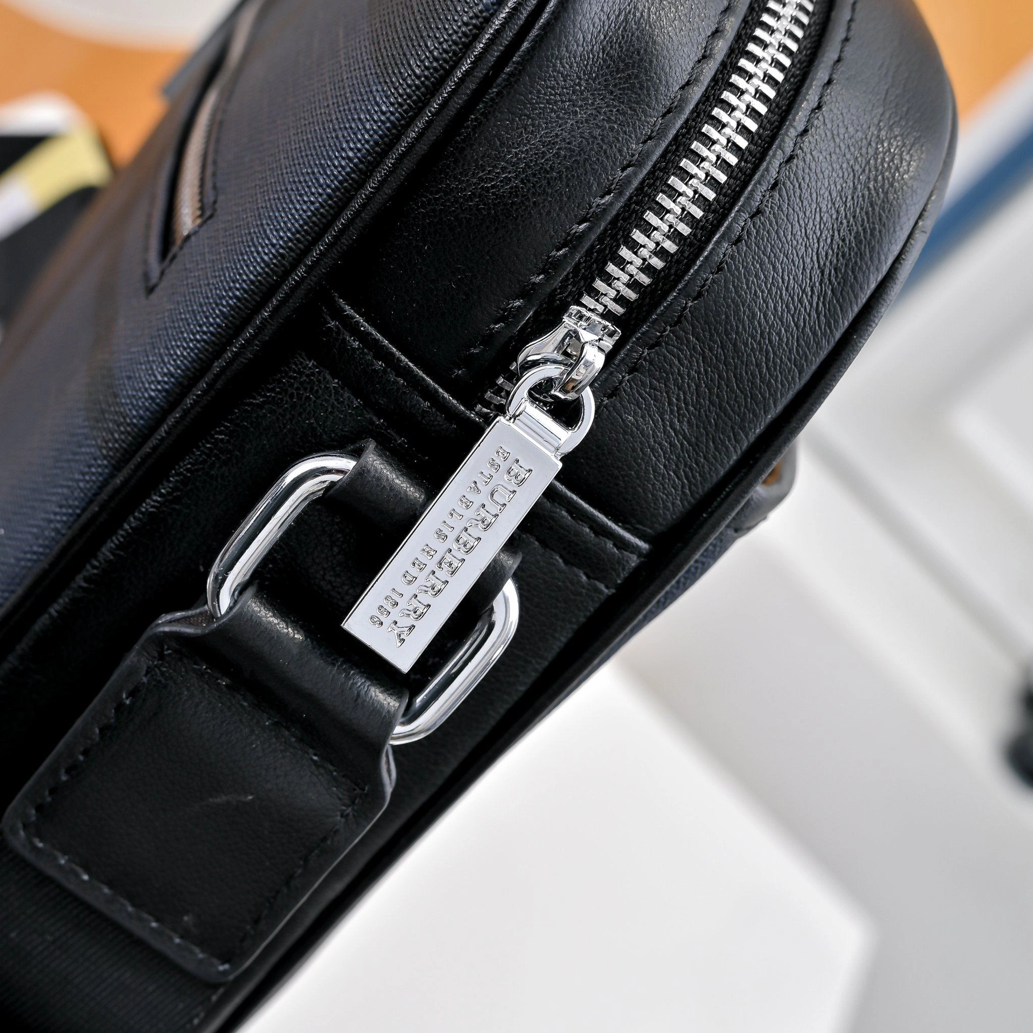 Reasonably priced Mens Burberry Satchel Bags