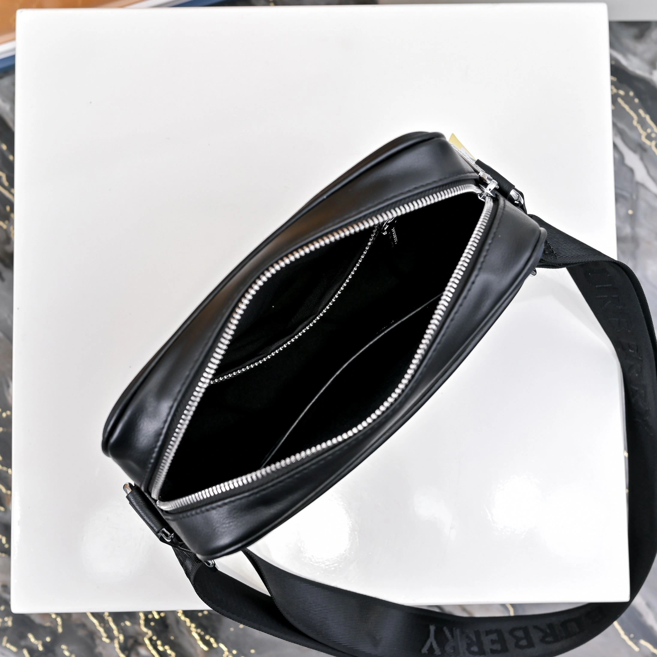 Reasonably priced Mens Burberry Satchel Bags